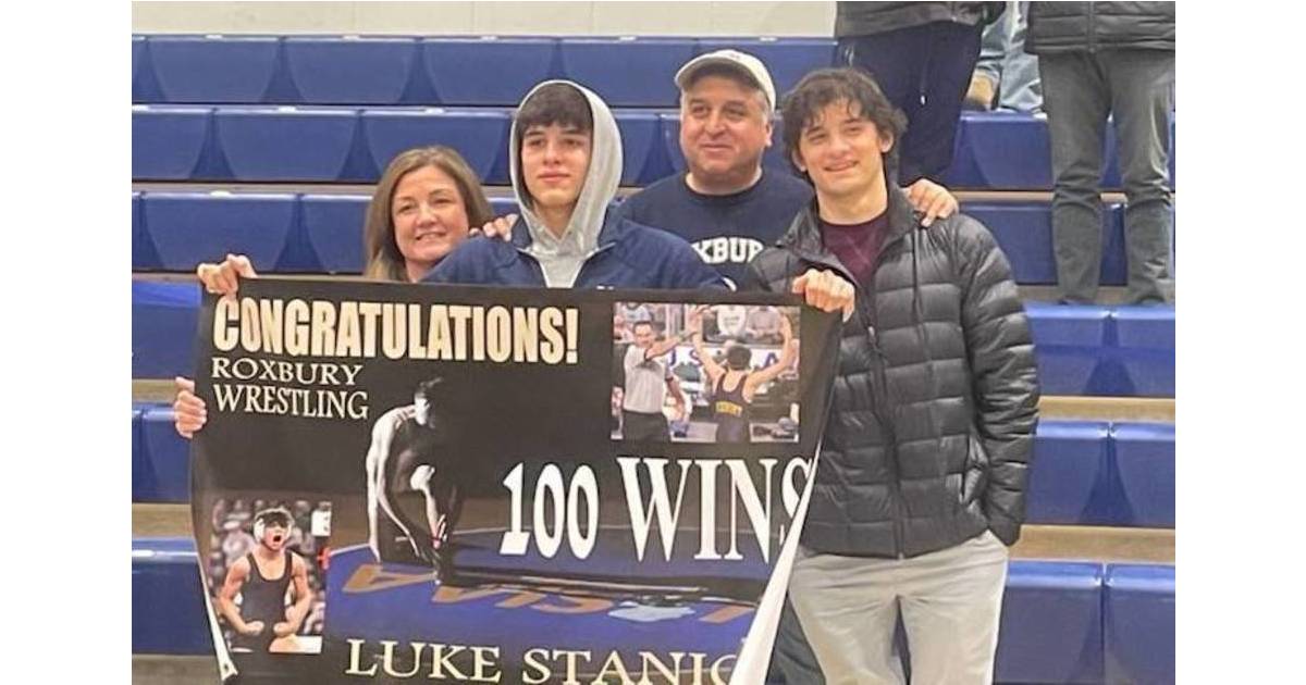 Roxbury Wrestling Celebrates Luke Stanich's 100th Win | Roxbury, NJ ...