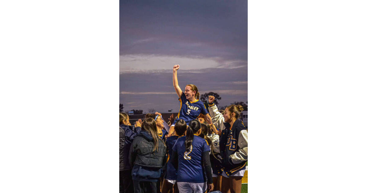 Mackenzie Seifried Reaches 100th Goal Milestone for Brearley Girls ...