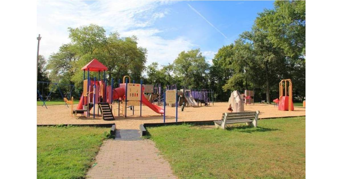 Two Free Family Events in Memory Park: Concert on Saturday, Movie on ...