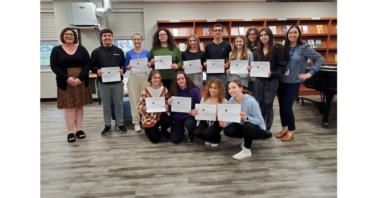16 Students Inducted into ALJ’s National English Honor Society | Clark ...