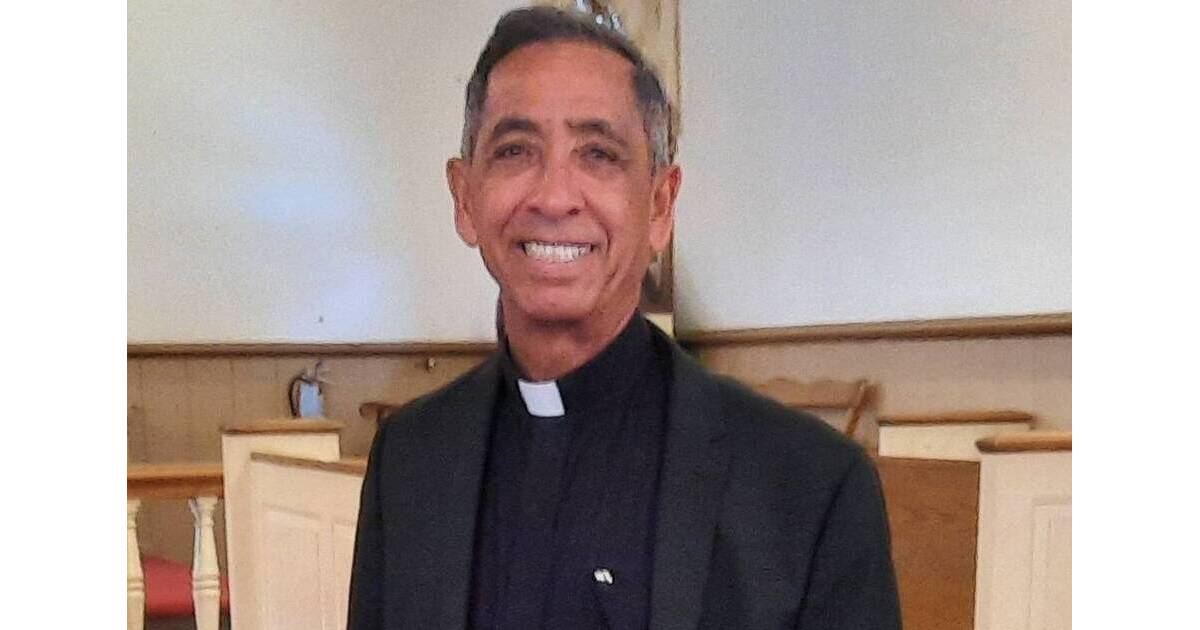 El recientemente jubilado líder de la Iglesia Episcopal San Andrés ...