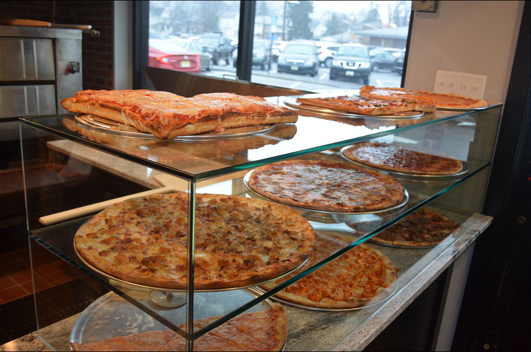 Max's Pizza & Bistro Opens in Downtown Scotch Plains | TAPinto