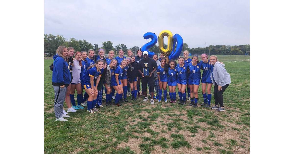 Chargers Girls Varsity Soccer Coach Michael Reid Reaches 200th Victory ...
