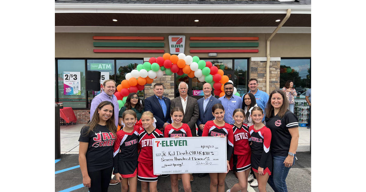 Junior Red Devils Cheer Squad Receives Funds from Local 7-Eleven ...