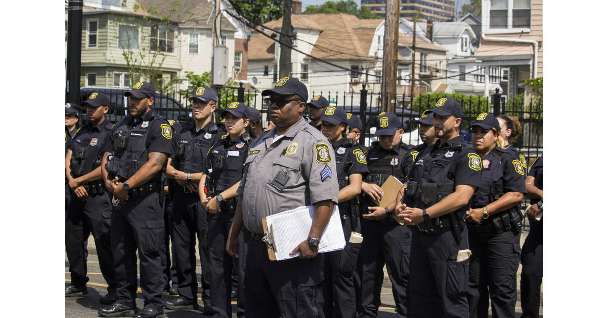 Newark Public Safety Dept. Launches Community Roll Call, Foot Patrol ...