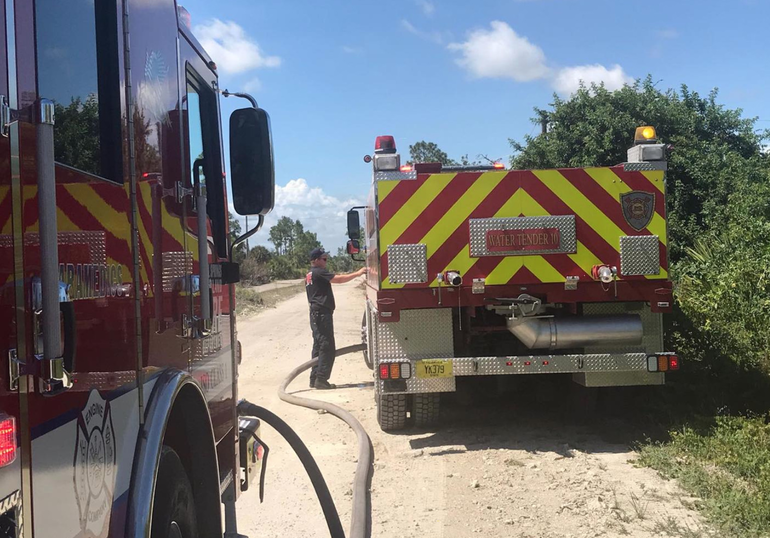 Coral Springs Firefighters Helped Battle Brush Fires in Collier County ...