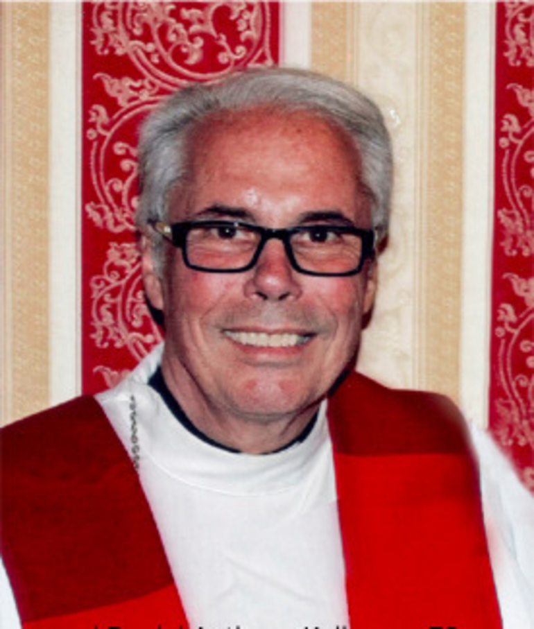 Dan Kelly Furniture Maker