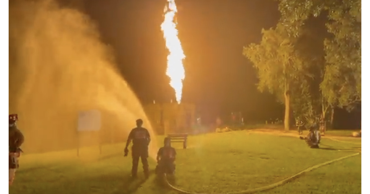 Fire Crews Burn Off Leaking Propane Tank in Residential Coral Springs ...