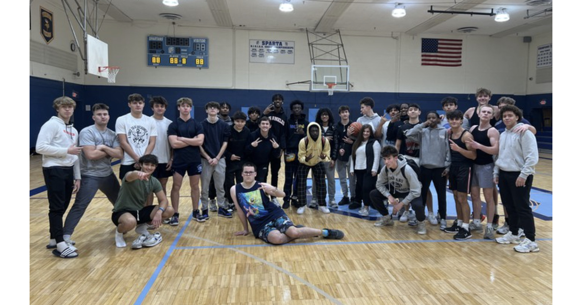Sparta High School Students Create, Run 'Lunchtime Basketball League ...