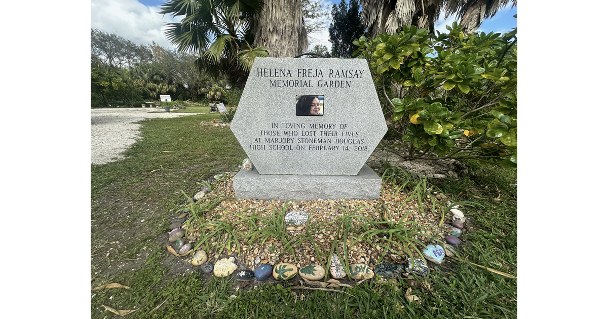 Remembering the 17 Lost in Marjory Stoneman Douglas High School Tragedy ...