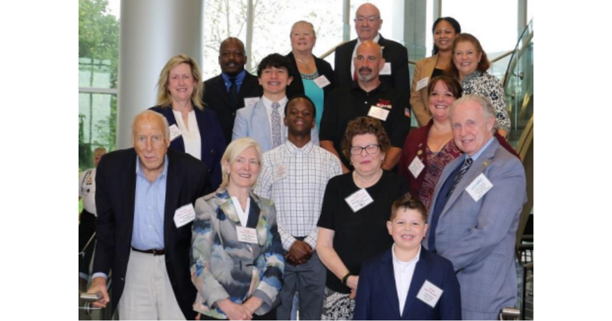 Springfield Resident Elizabeth Fritzen Gets Unity Achievement Award ...