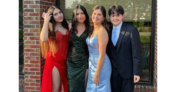 Scenes from the Jonathan Dayton High School Prom (Part 1) | Springfield ...