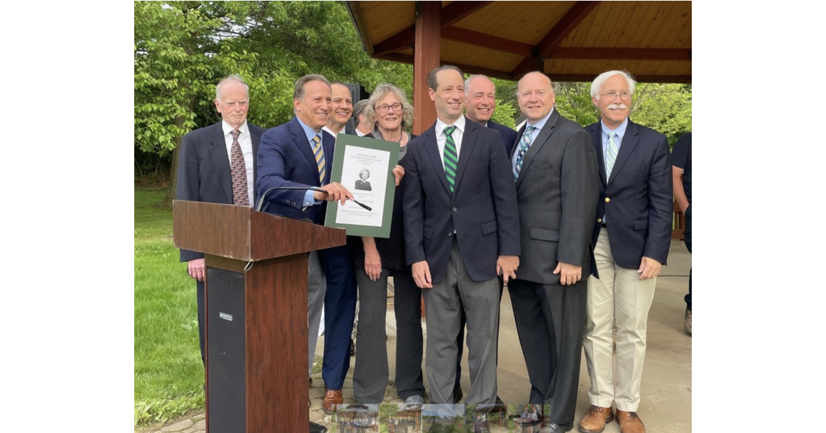 Livingston Unveils Doris Beck Gazebo at Memorial Oval in Honor of ...