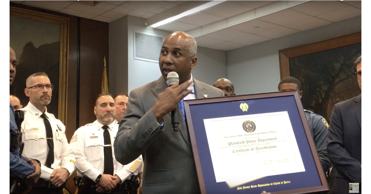 VIDEO: Plainfield Police Department Recognized for Accreditation from ...