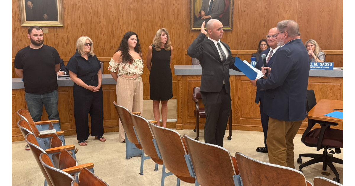 Wayne Welcomes Two Homegrown Officers to Township Police Force | Wayne ...