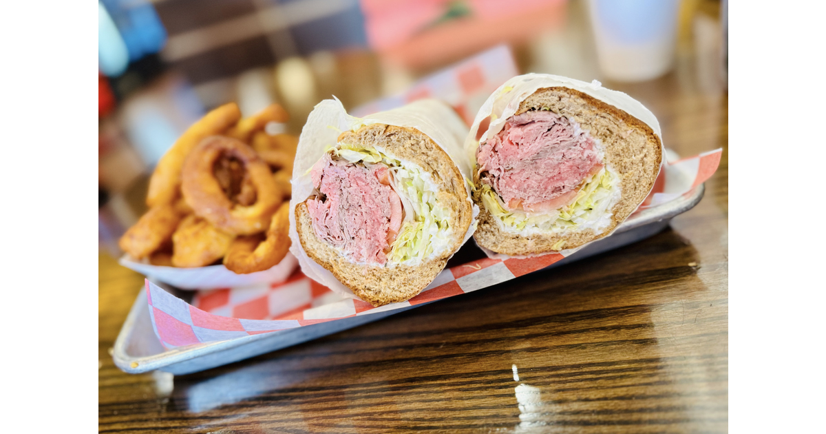 Review: Mr. Beefy's Subs, Nod to New York and Chicago Street Fare in ...