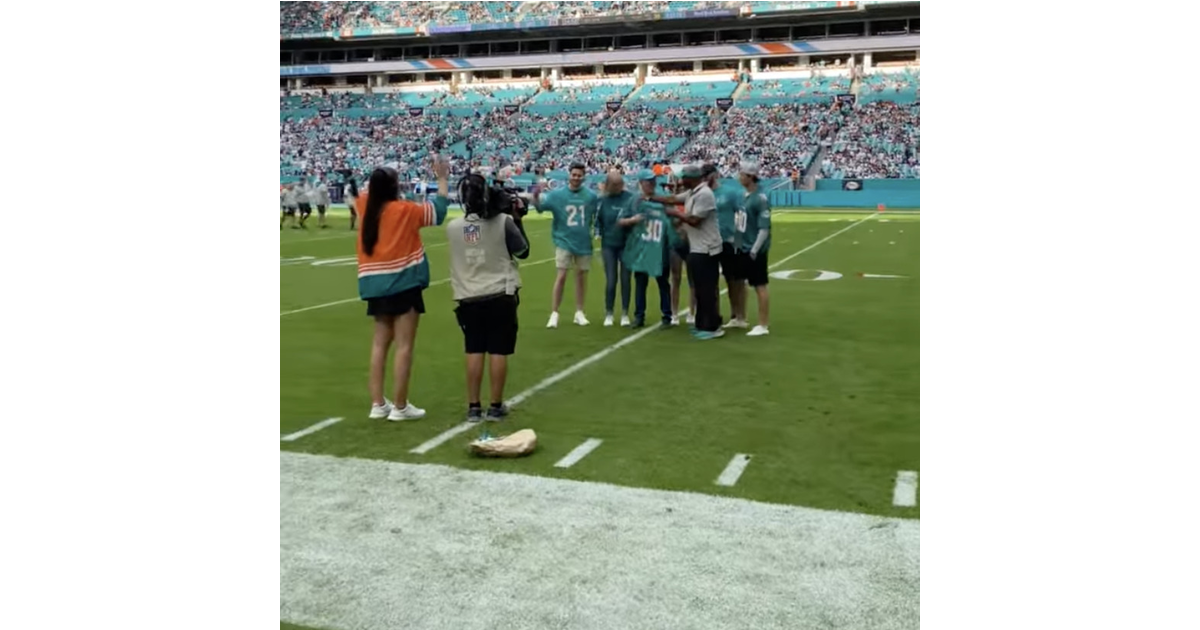 Coral Springs Vice Mayor Shawn Cerra Honored by Miami Dolphins for His ...