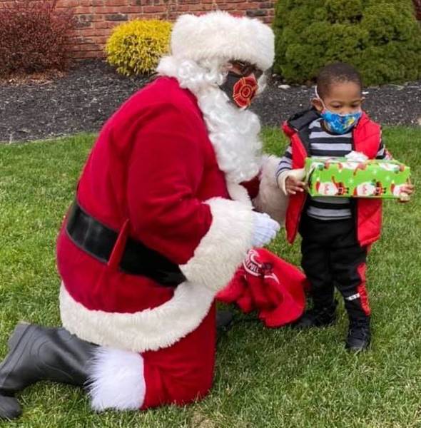 Somerville Fire Department Helps Santa Deliver Gifts to Your Doorstep ...