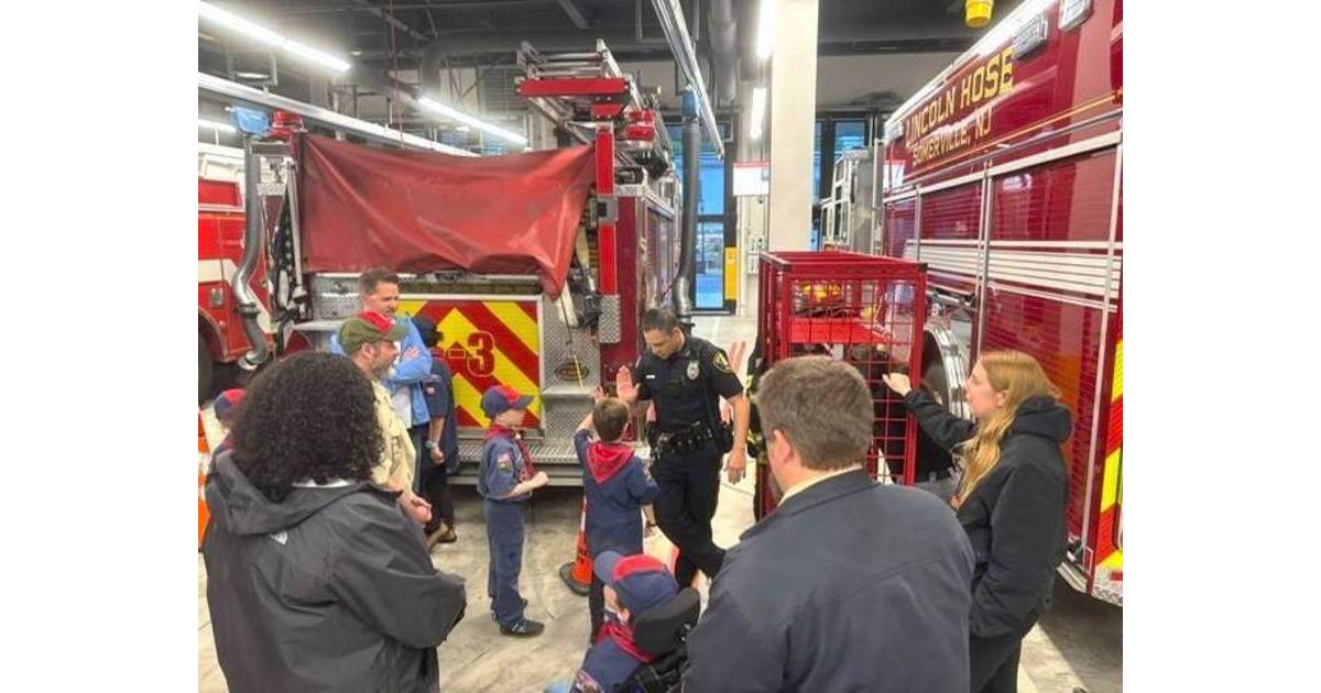 Pack 80 Wolf Scouts Tour Somerville Emergency Services Facility ...
