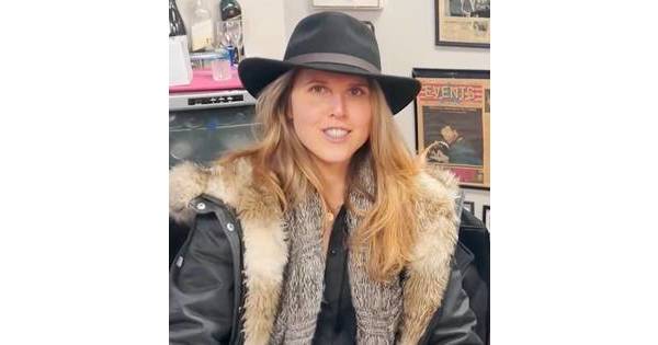 Mourners Pay Respects to Maryrose Fealey and Family; Local Entertainer ...