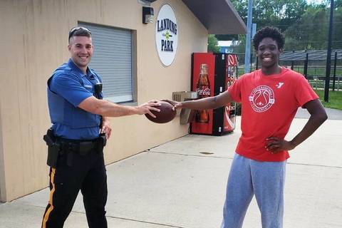 Roxbury Policeman's Friendly Behavior Inspires a Mom | Roxbury, NJ News ...