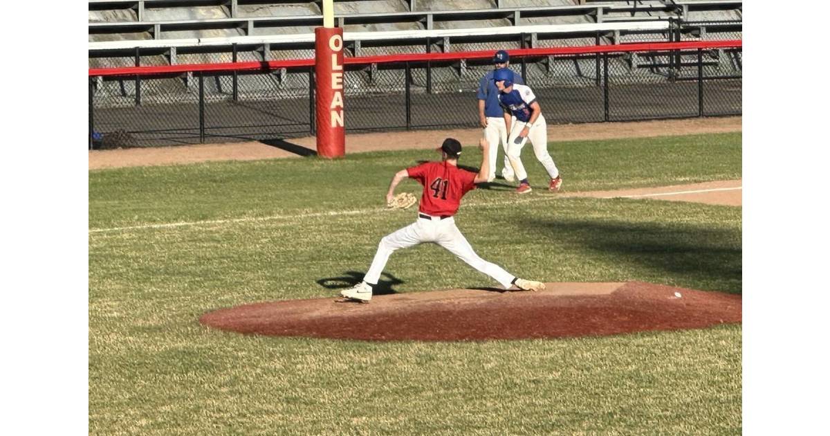 Olean Oilers Drop Nailbiter to Hornell Steamers | Greater Olean, NY ...
