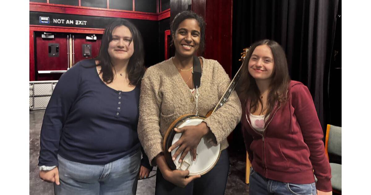 Grammy-Winning Alum Leyla McCalla Returns to Columbia High School ...