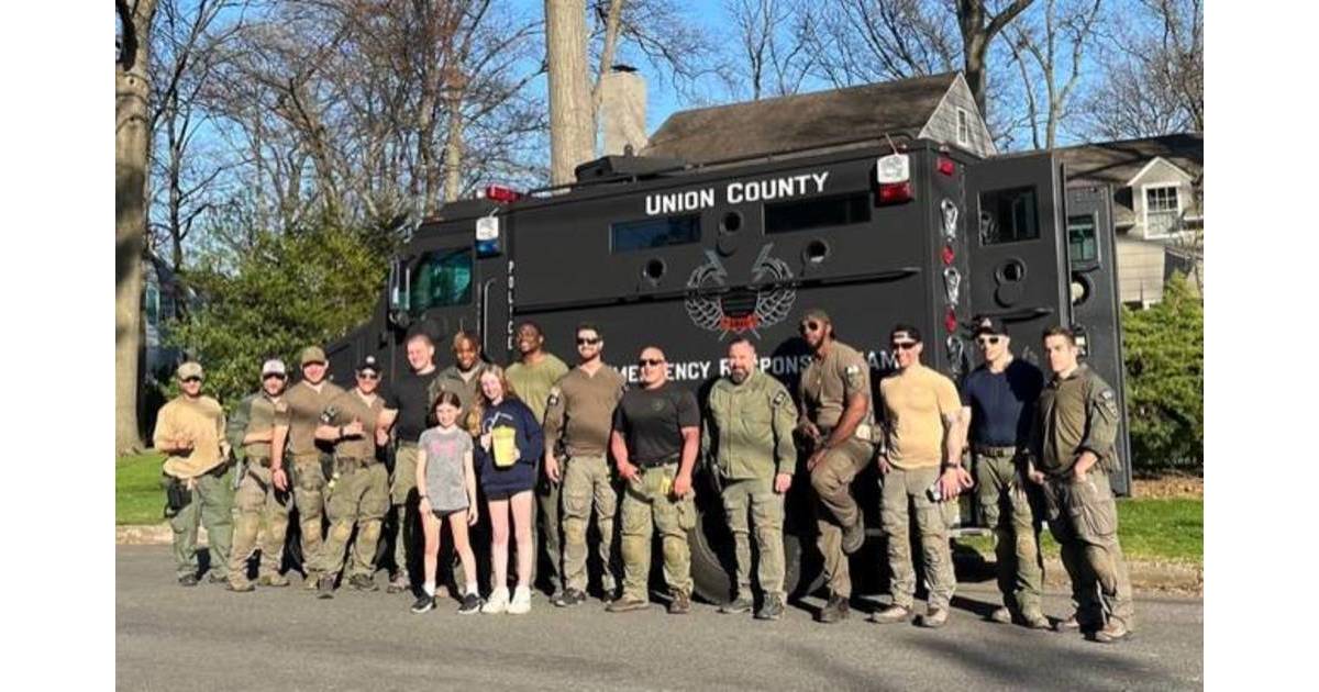 Union County SWAT Takes a Break at Westfield Lemonade Stand | Westfield ...
