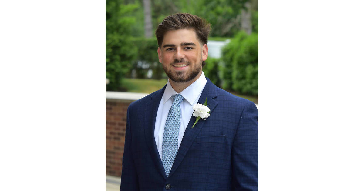 Local Students Graduate, Receive Honors from Gill St. Bernard's School ...