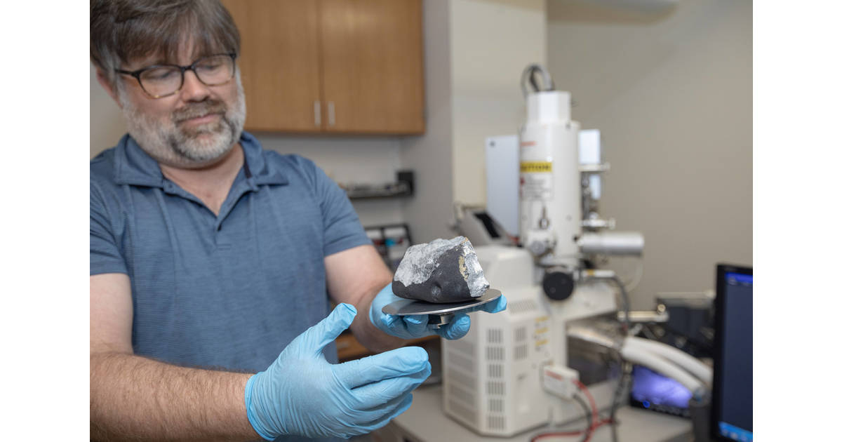 Physicists Confirm that a Meteorite Hit a Mercer County Home | Hamilton ...