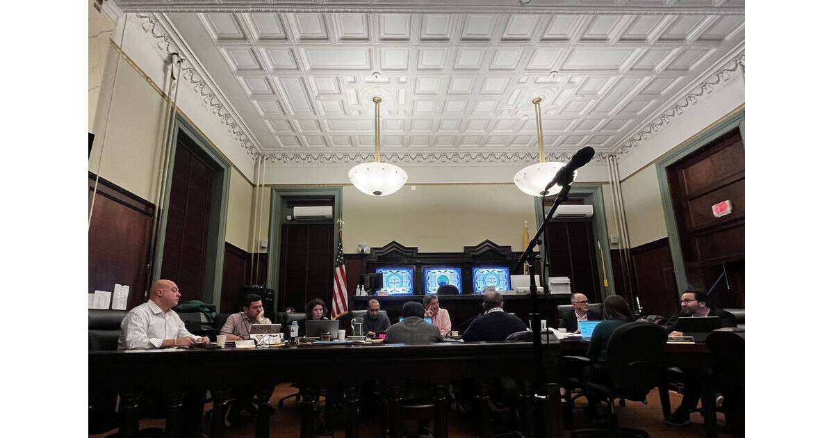 Measure to Define 'Unconscionable' Rent Increases Fails in Tie Vote ...