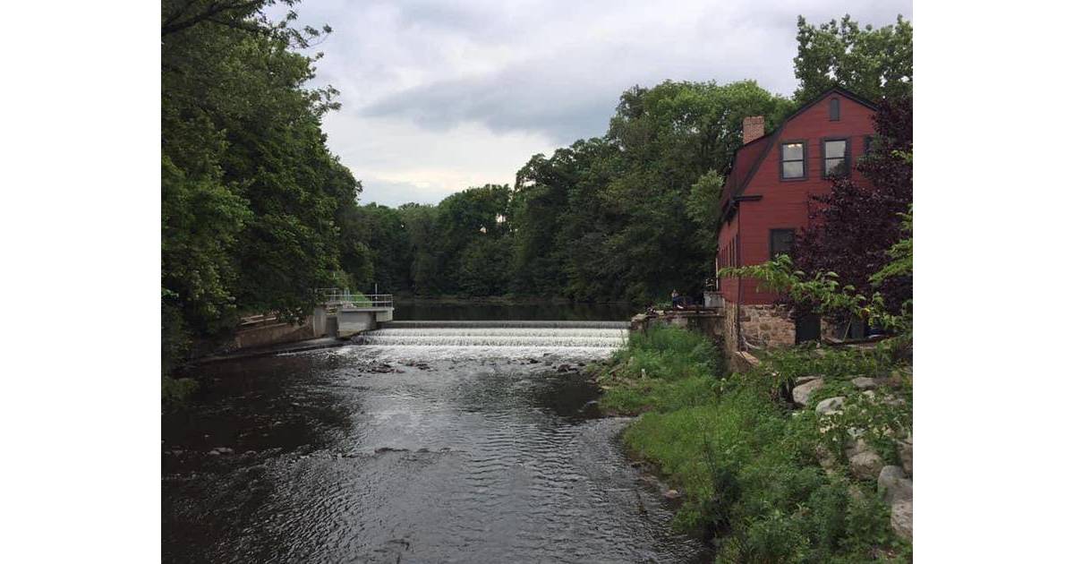 Cranford Recap: Santa in Town, CWC House Tour, CHS Students of the ...