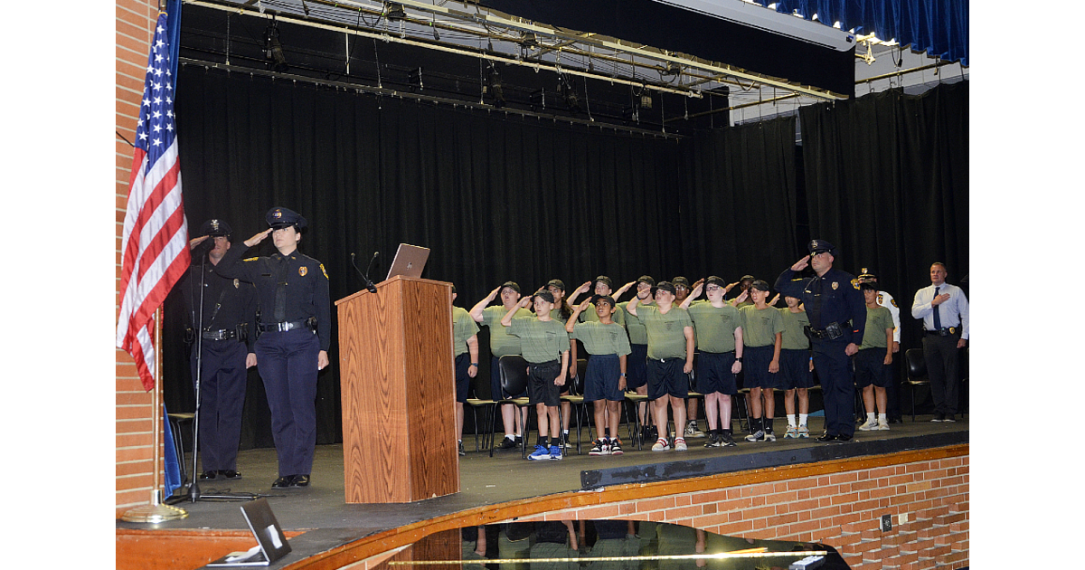 Junior Police Academy Teaches Middle School Kids About Law Enforcement ...