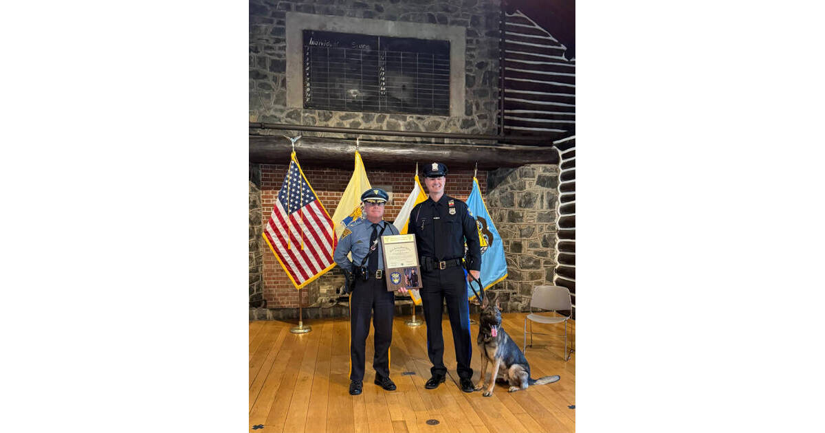 Hamilton Police Welcome New K-9 Team Following Graduation from State ...