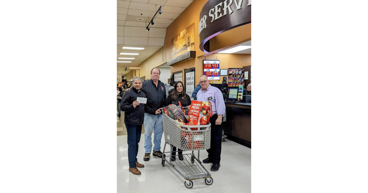 Clark ShopRite Makes Donation to Roselle Park Food Pantry | Roselle ...