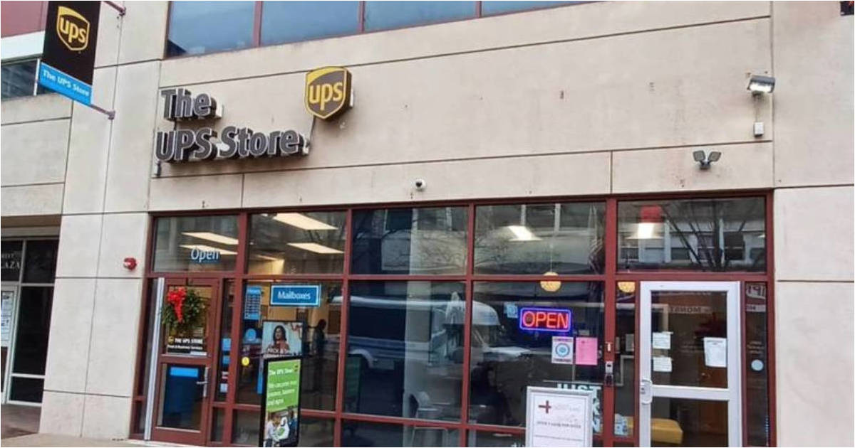 Husband and Wife Expecting Many Happy Returns at George Street UPS ...