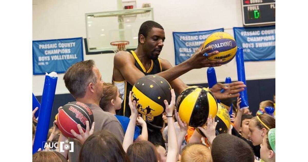 Wayne Teachers to Challenge Harlem Magic Masters in Basketball ...