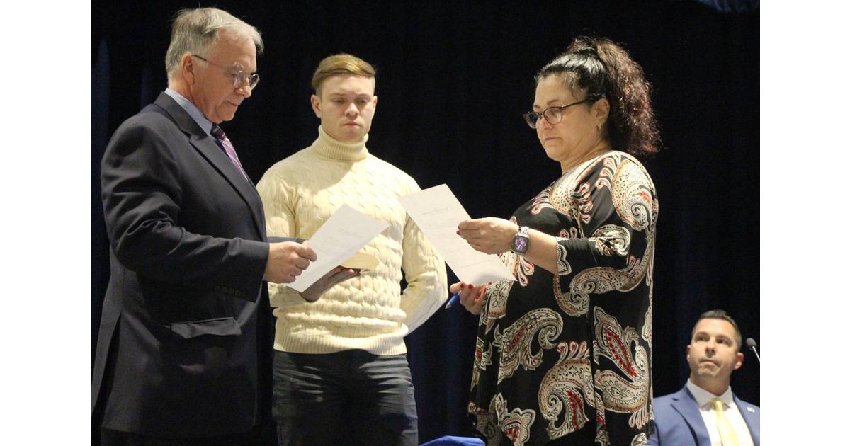 Wood-Ridge BOE Swears in Trustees During 2023 Re-organization Meeting ...