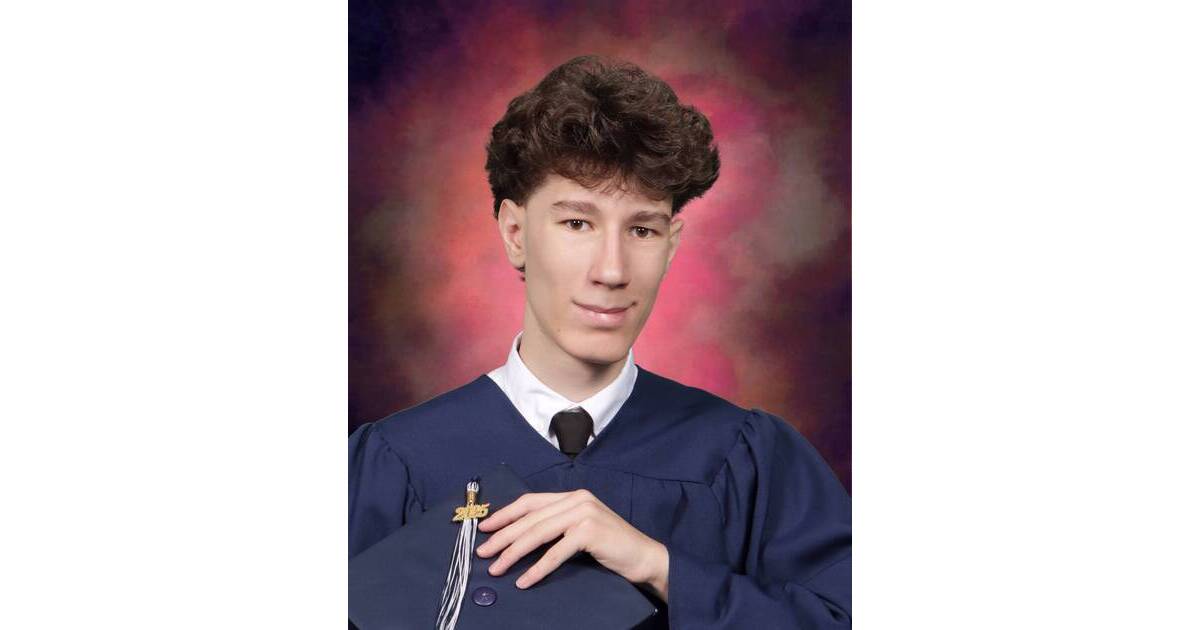 Connor Battershill - Graduation | TAPinto