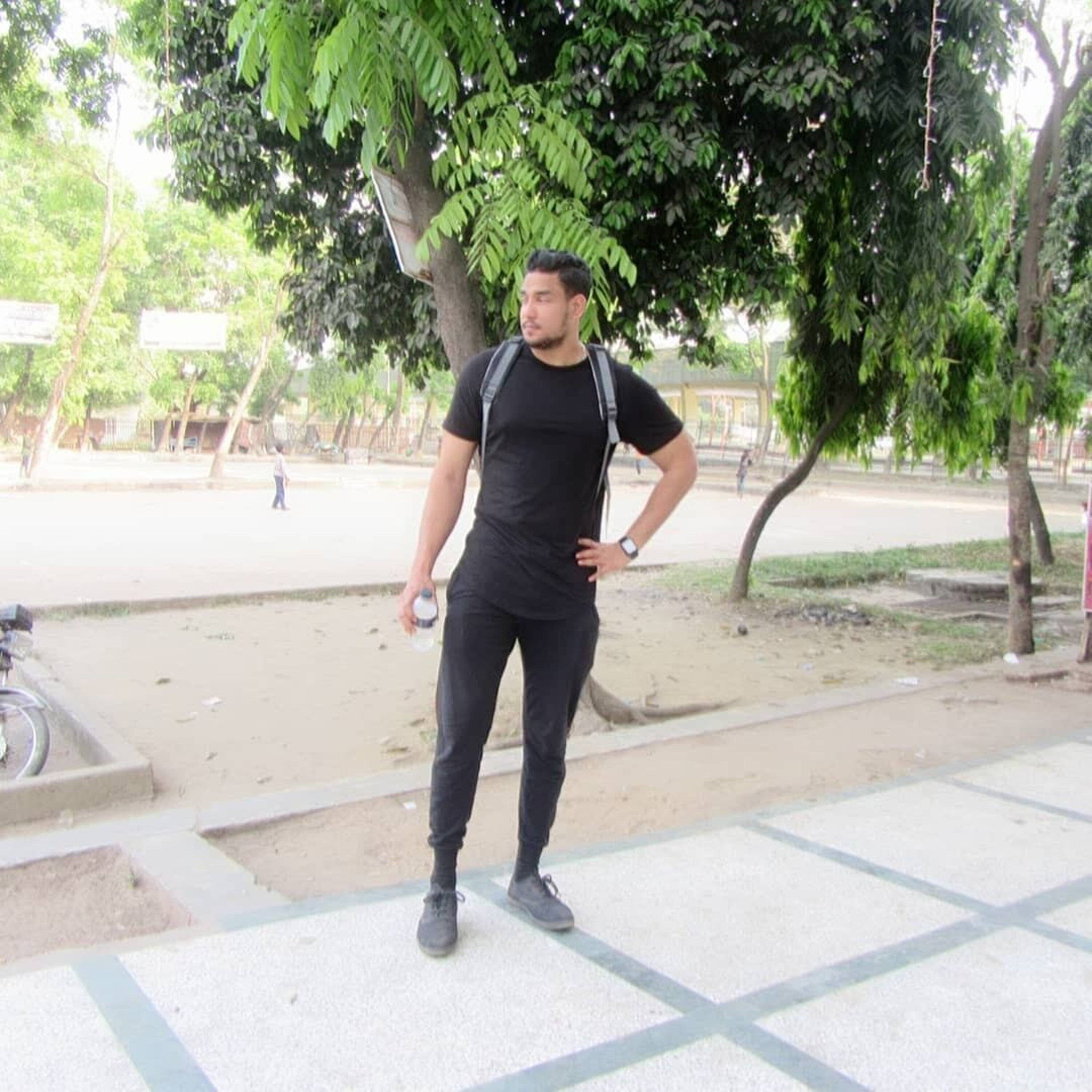 Mohammed uzzal miah A Well known Vocalist Set To Make A Decent Buzz ...