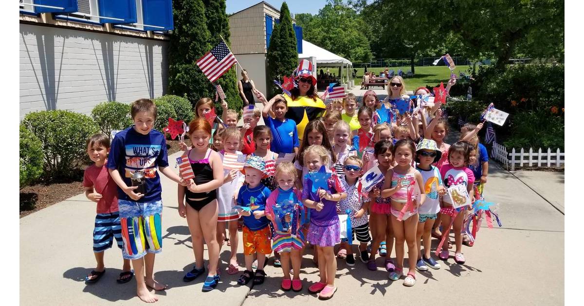 Holmdel Swim Club Kids Join Together in a Fourth of July Parade ...