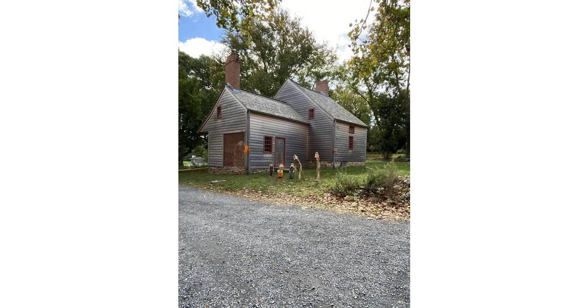 Ghost Walking Tours at the Aunt Betty Frazee House in Scotch Plains Oct ...