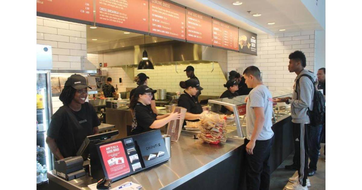 Chipotle Bloomfield Opens with Cheers as First guests arrive ...