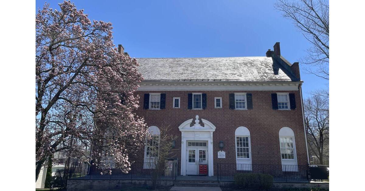 Sign Language for Big Kids @ Dennis Library | TAPinto | TAPinto