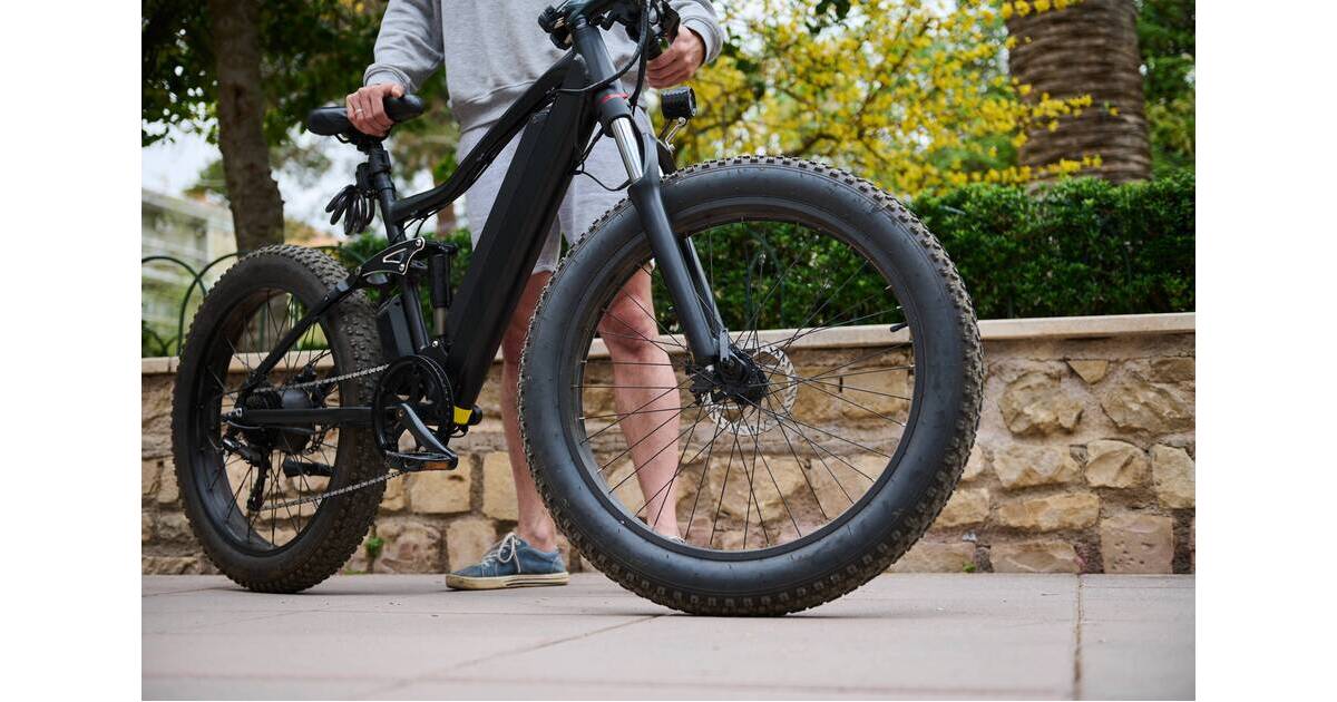 Clark Police Enforcing Bicycle/E-Bike Regulations at Clark Commons ...