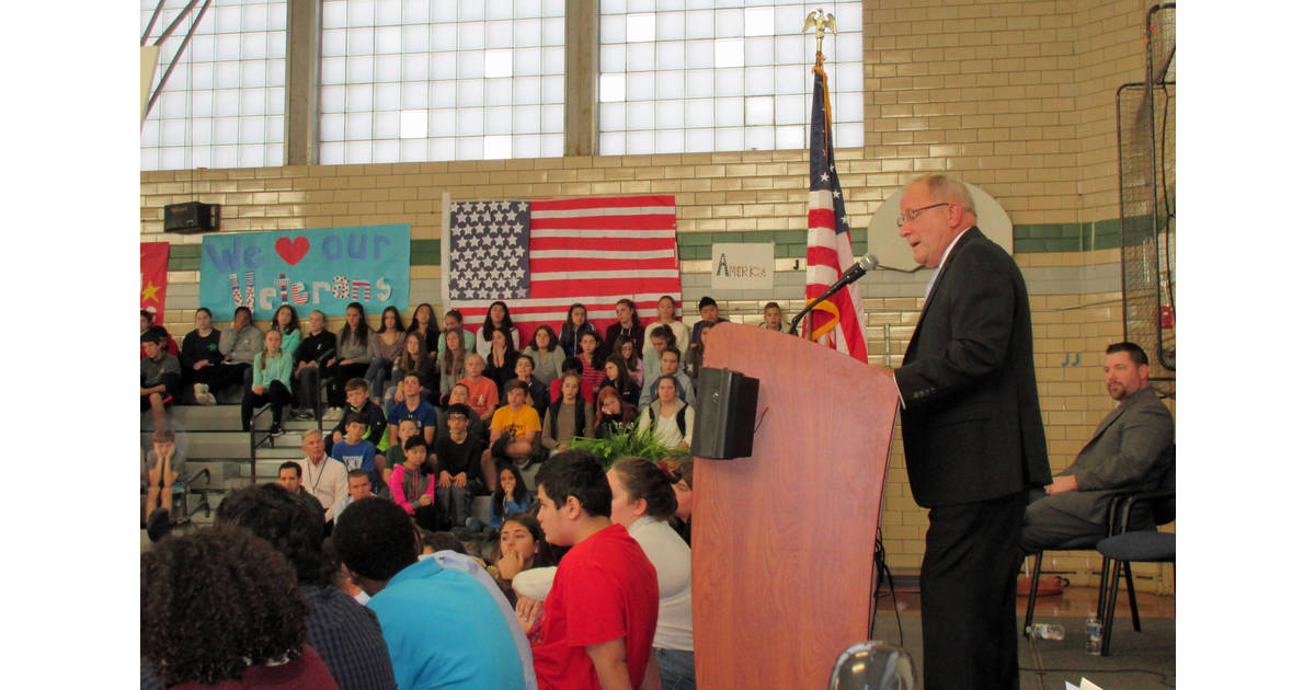 Edison Intermediate School Pays Tribute to America’s Veterans ...