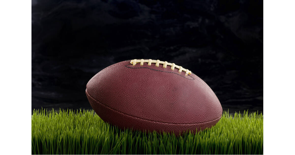 Football: Steinert Advances in Playoffs, Beating Red Bank, 14-6 ...