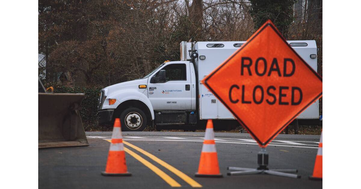 Broadway Road Closed Due to Downed Tree and Wires in Warren Township ...