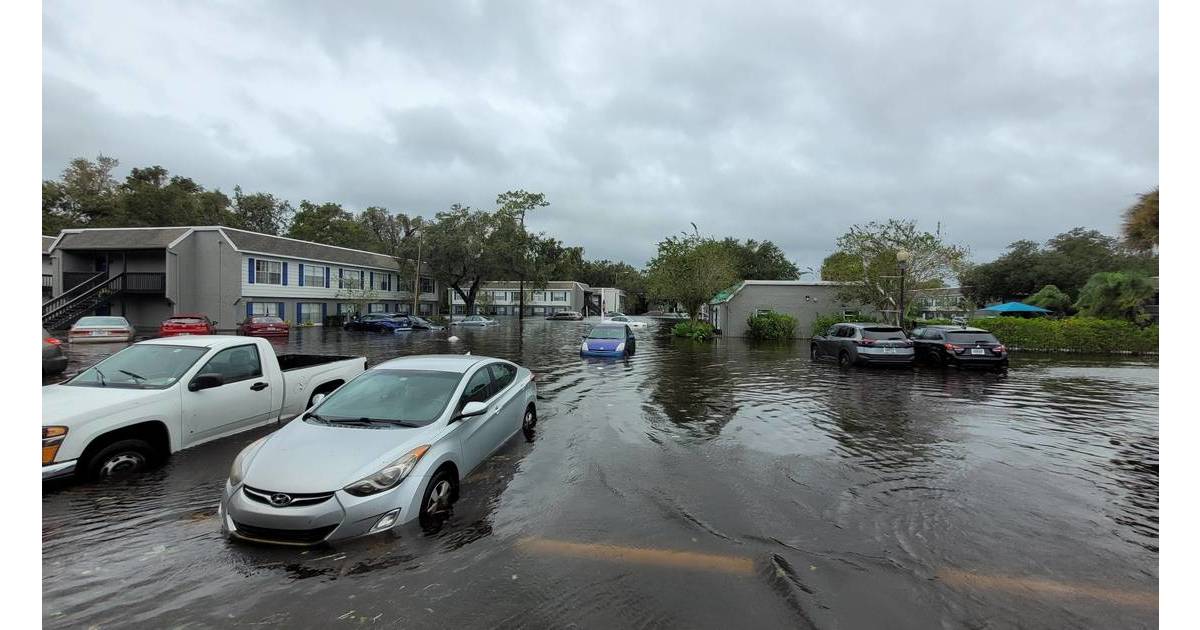 Hurricane Ian Relief Site Set Up in Coral Springs to Drop Off Food and ...