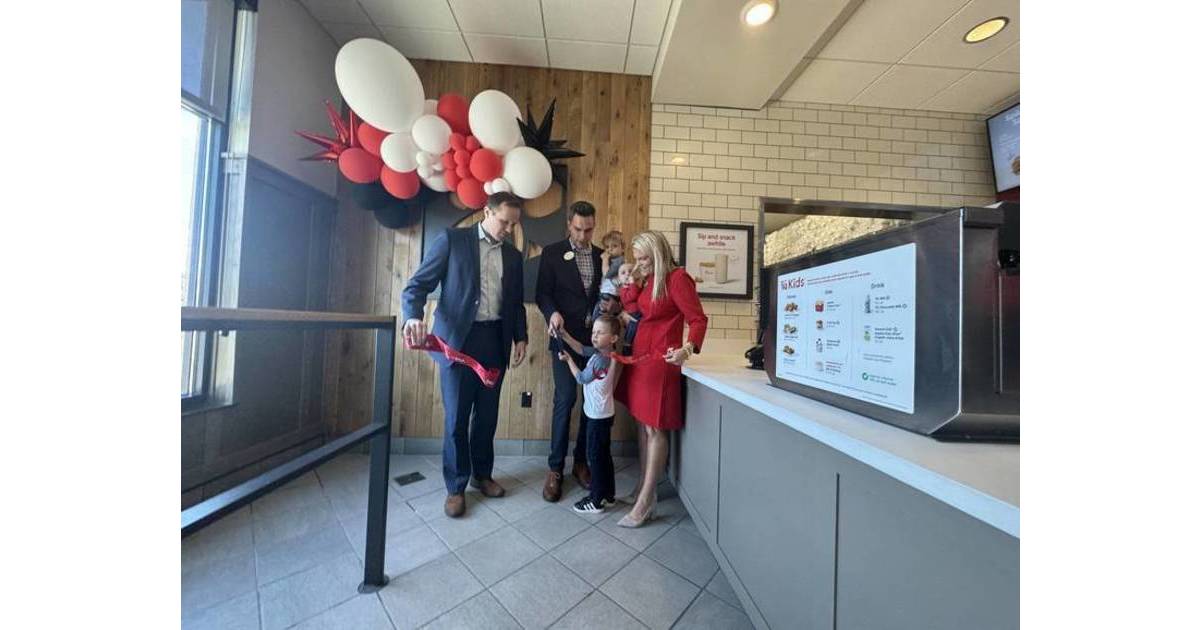 Mayor Jeff Martin Welcomes Reopening of Hamilton Chick-Fil-A | Hamilton ...